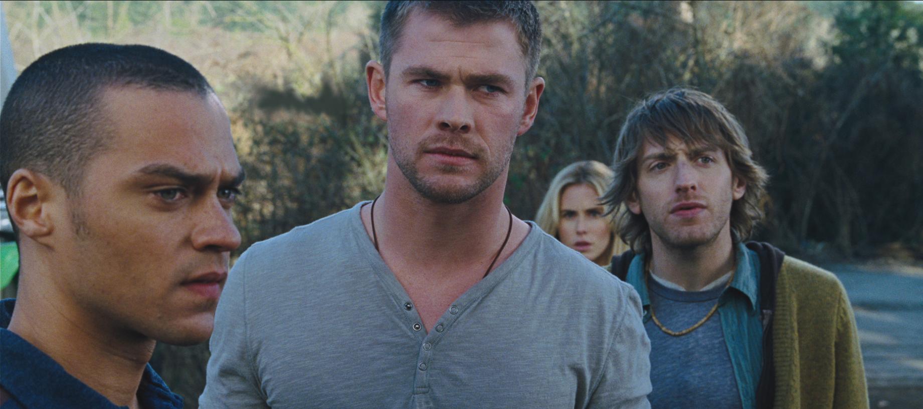 La Cabane dans les Bois : nouvelles images avec Chris Hemsworth ...