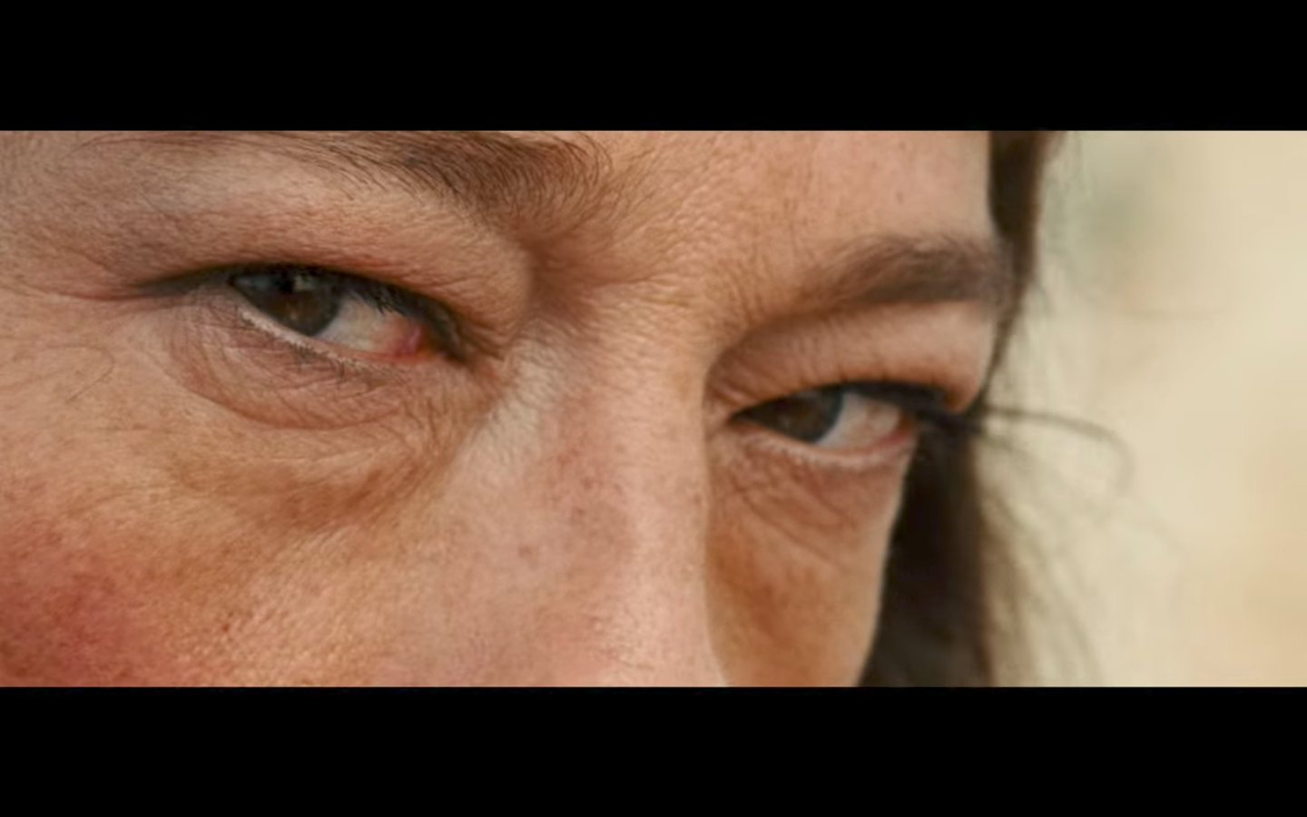 Critique : Laissez bronzer les cadavres - Critique Film