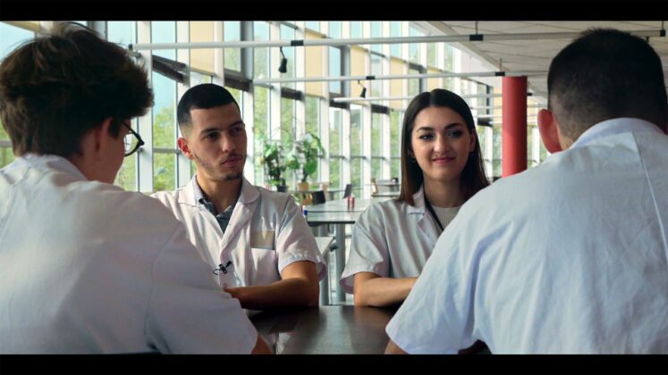 Critique Express : Premières urgences - Critique Film